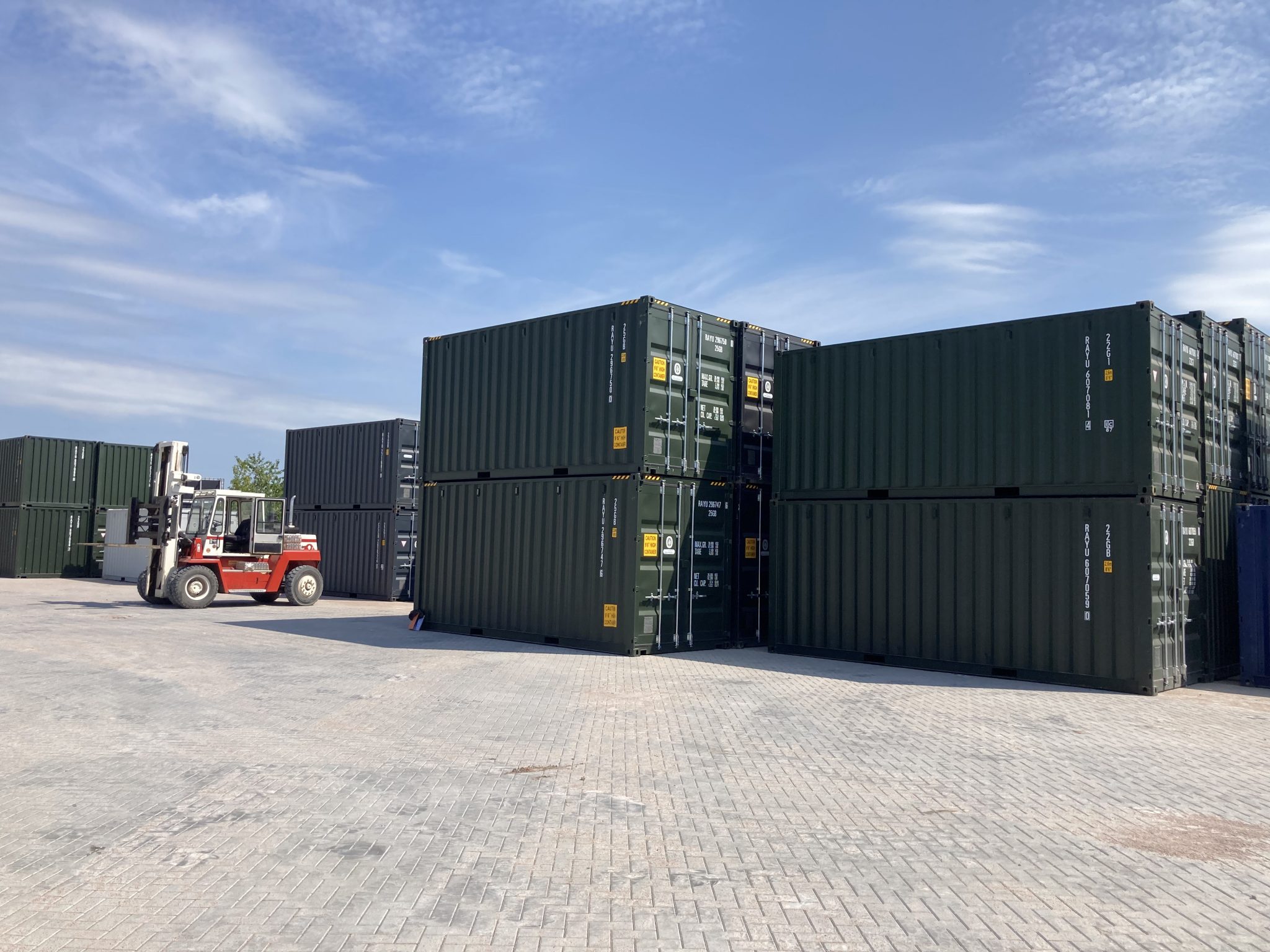 Zoekt u opslagterrein voor containers of wilt u containers op ons ...